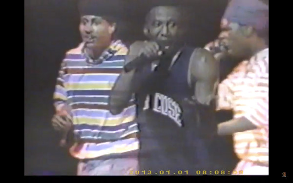 Video: Dig Of The Day: ATCQ ft. LONS — Scenario (Remix) (Live at The ...