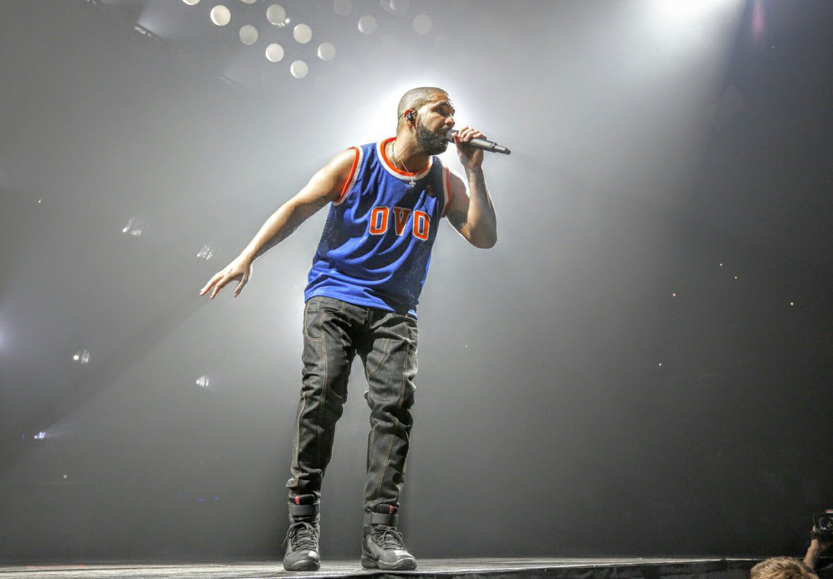Drake Performs “Still Here” in New York - Blackout Hip Hop