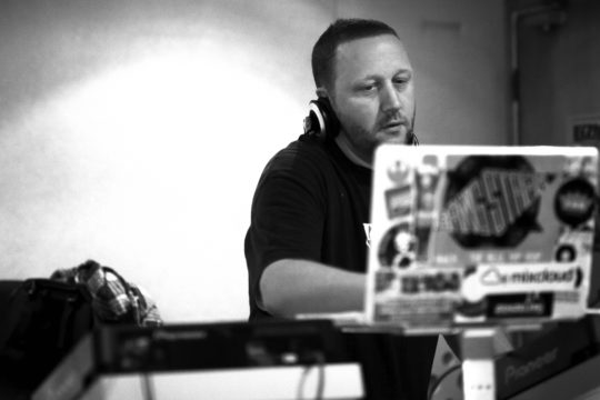 Mr Thing Pays Tribute to Pete Rock & CL Smooth in His Latest Mix ...
