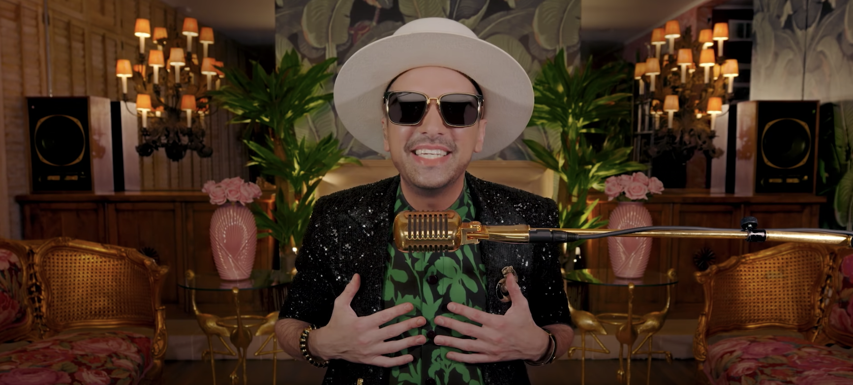 DJ Cassidy – Pass The Mic (BET Soul Train Edition) - Blackout Hip Hop