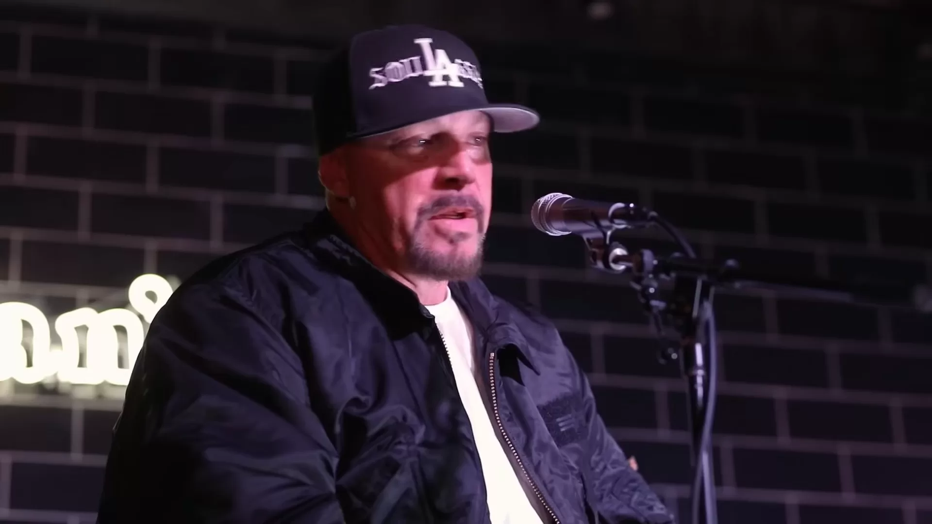 Legend Conversation: DJ Muggs - Blackout Hip Hop