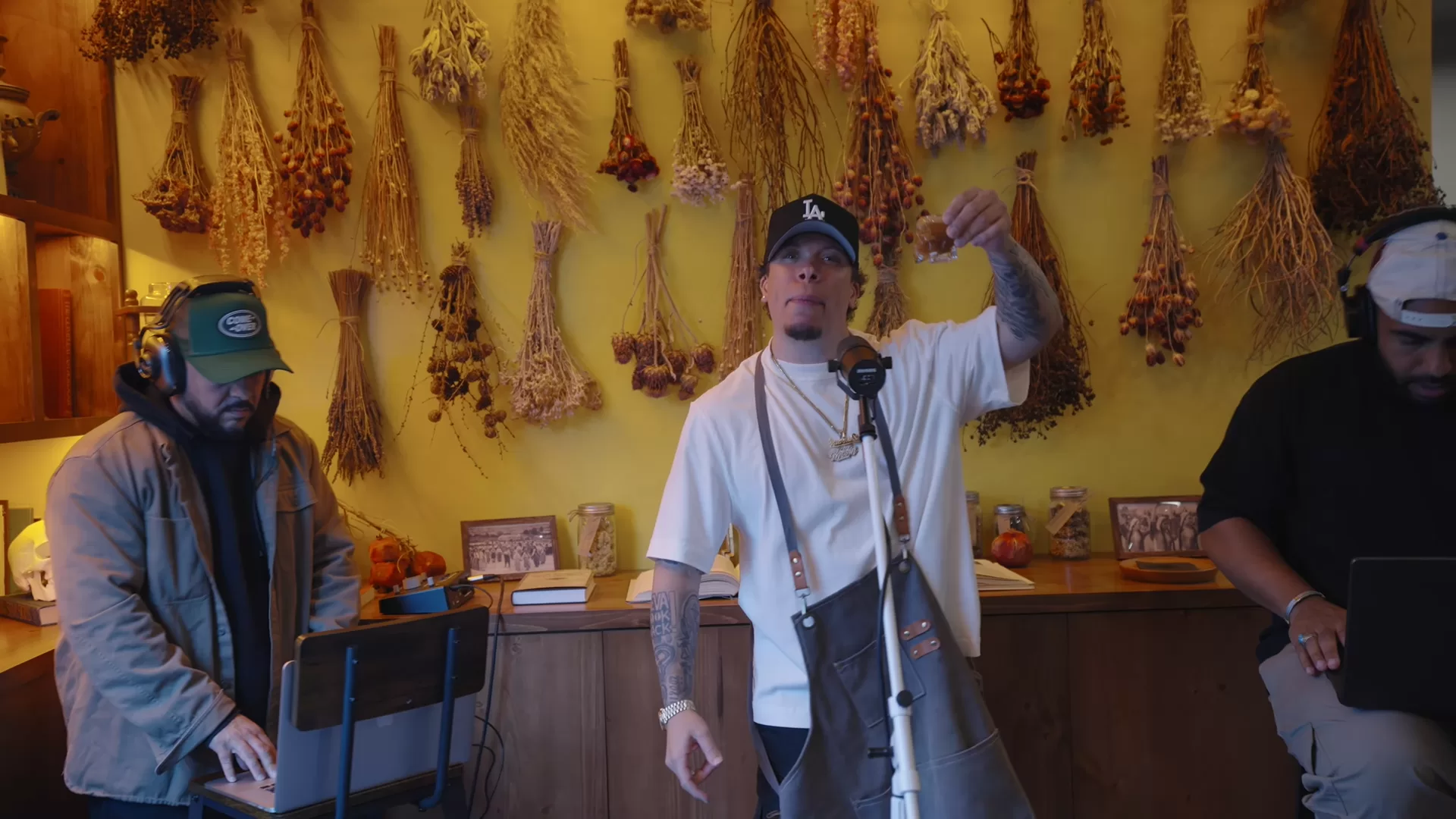 Demrick, B-Real – Fried Chicken Friday - Blackout Hip Hop